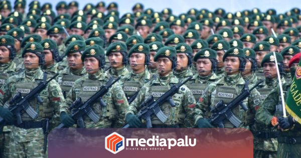 Sejarah TNI: Dari BKR hingga Reformasi, Tentara Rakyat Penjaga ...